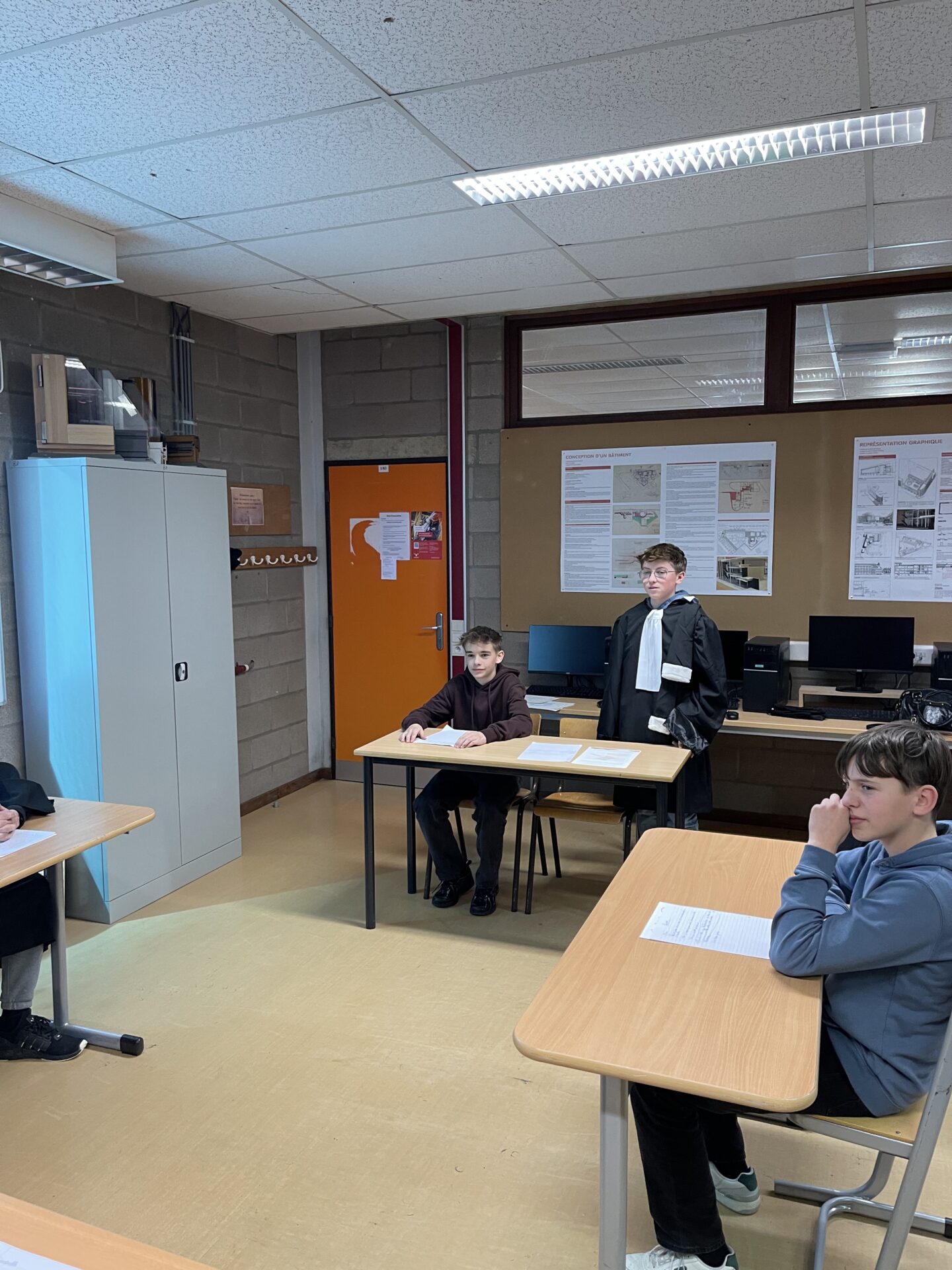 Projet "Dans la peau de ..." - Athénée Royal de Waimes